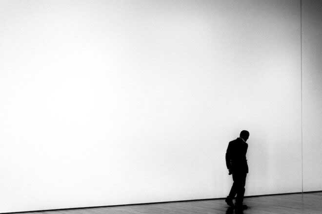 Museum guards by Jake Romm | Dodho