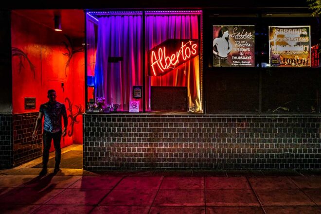 The red purse by Jacque Rupp | Dodho